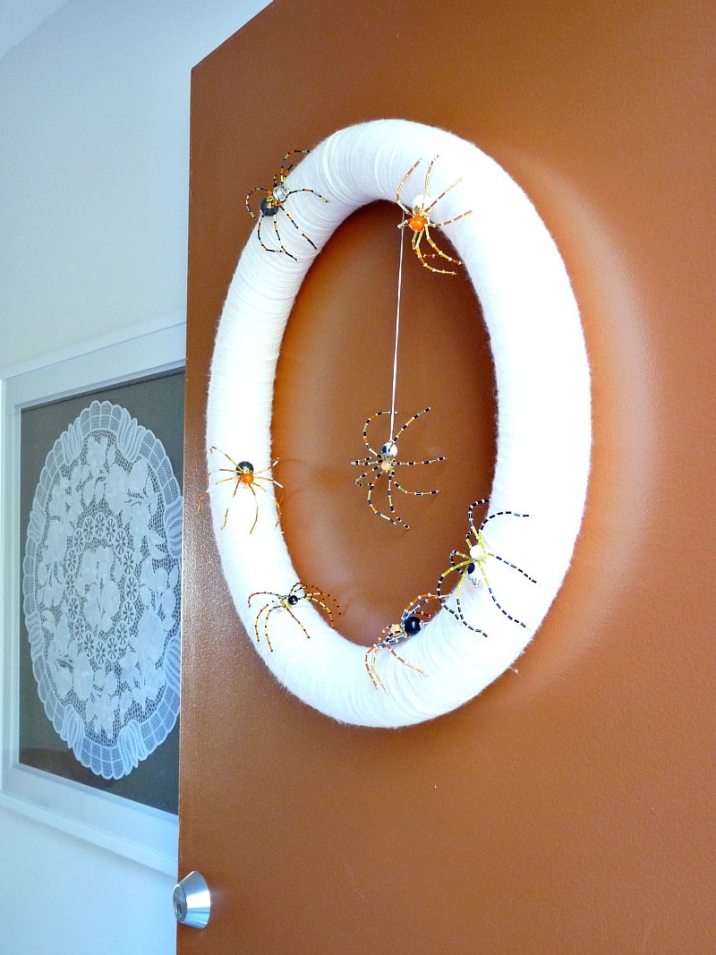 DIY Halloween Spider Wreath | Dans le Lakehouse