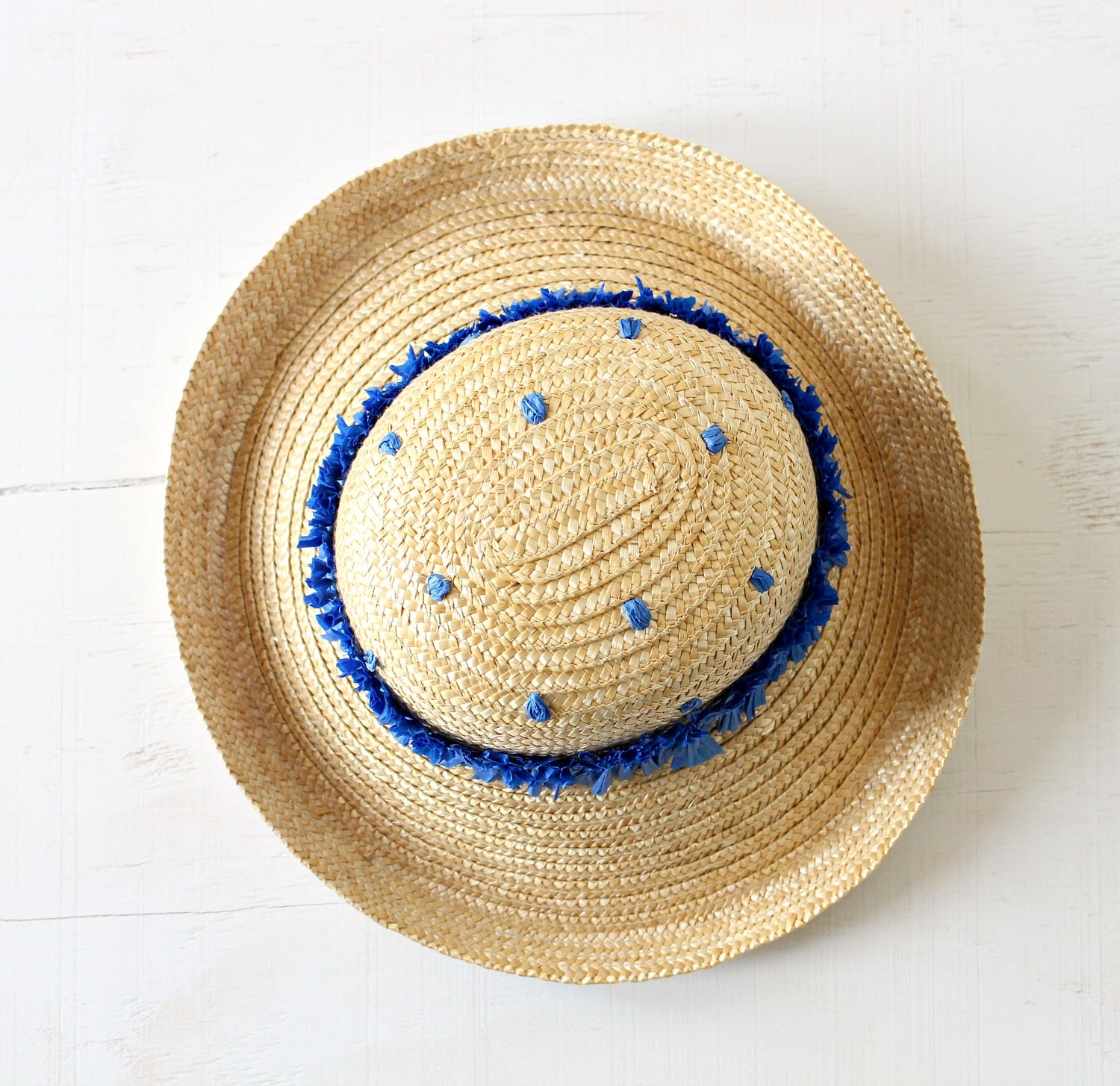 Prada Inspired DIY Raffia Embroidered Straw Hat | Dans le Lakehouse