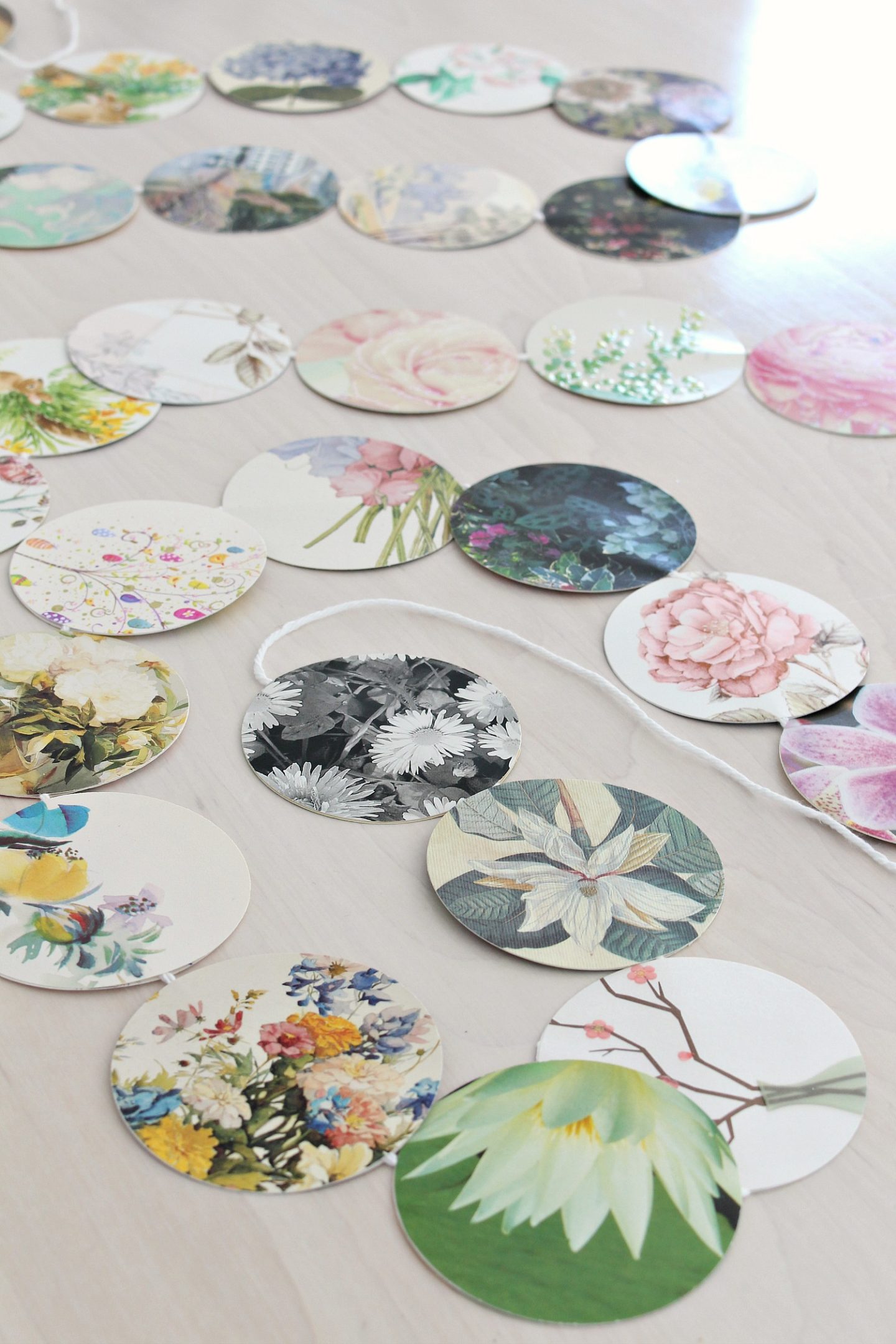DIY Recycled Card Garland for Spring | Dans le Lakehouse