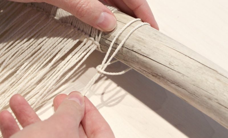 Easy DIY Macrame and Driftwood Wall Hanging | Dans le Lakehouse
