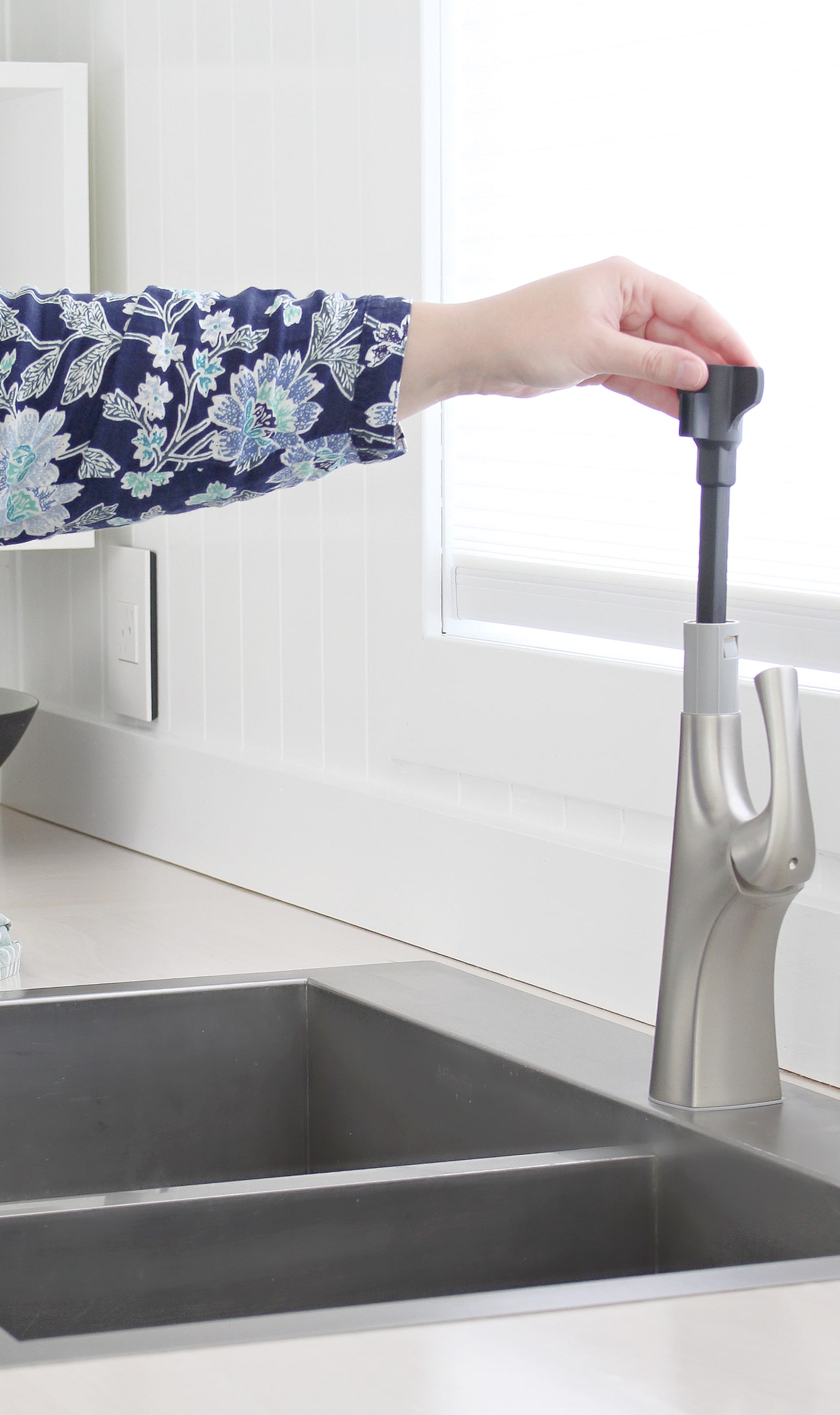 How to Install the Pfister Ladera Faucet with TopPfit | Dans le Lakehouse